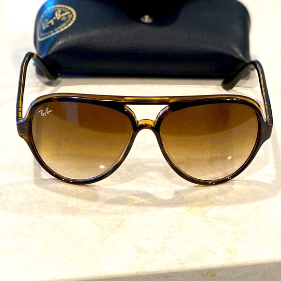Ray-Ban | Accessories | Turtle Shell Raybans | Poshmark